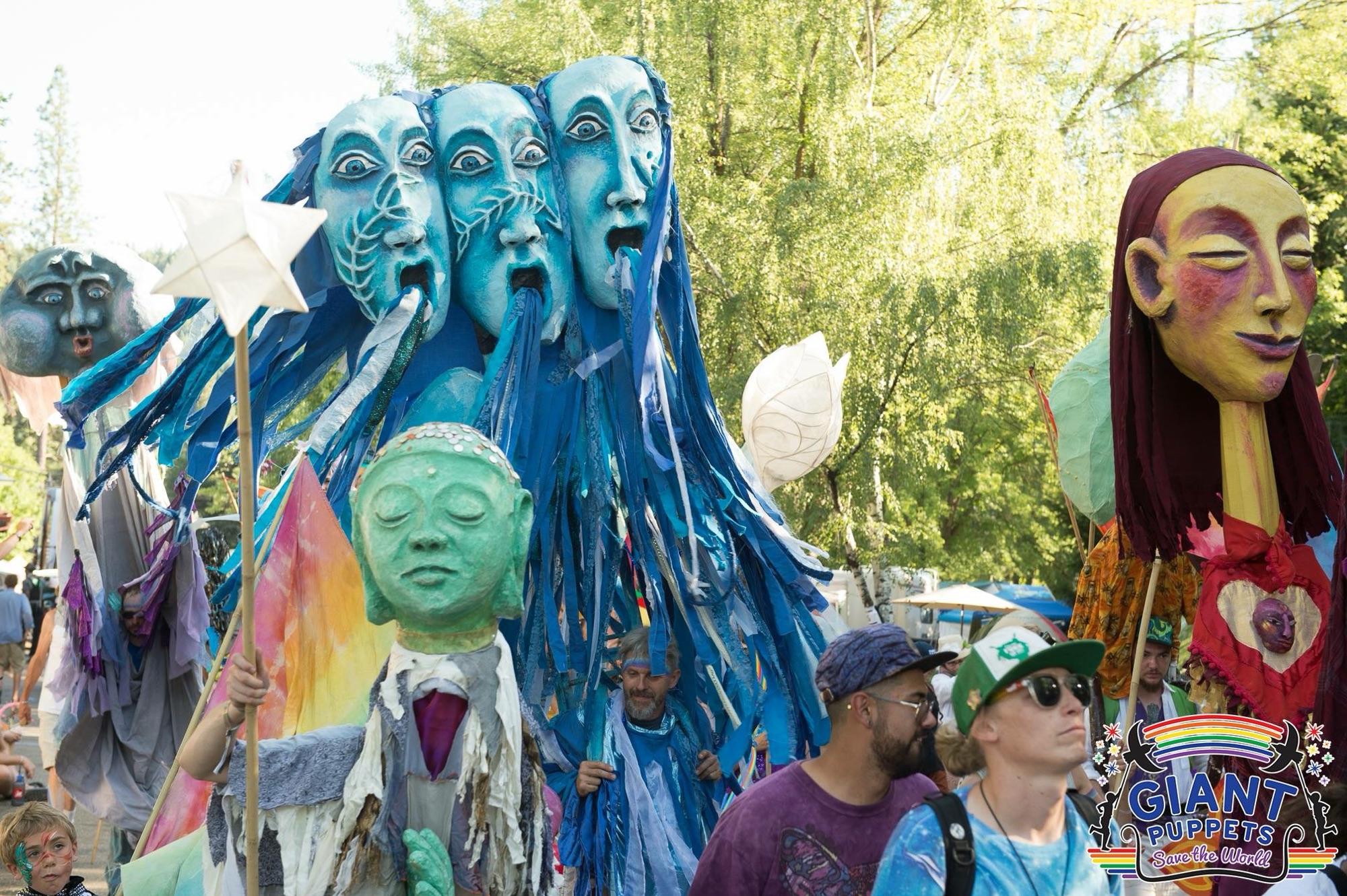 Giant Puppet Parades – Giant Puppets Save the World